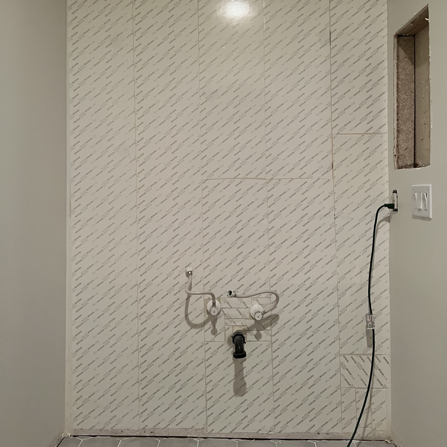 How to Install a Tile Accent Wall: Easy DIY Tiles