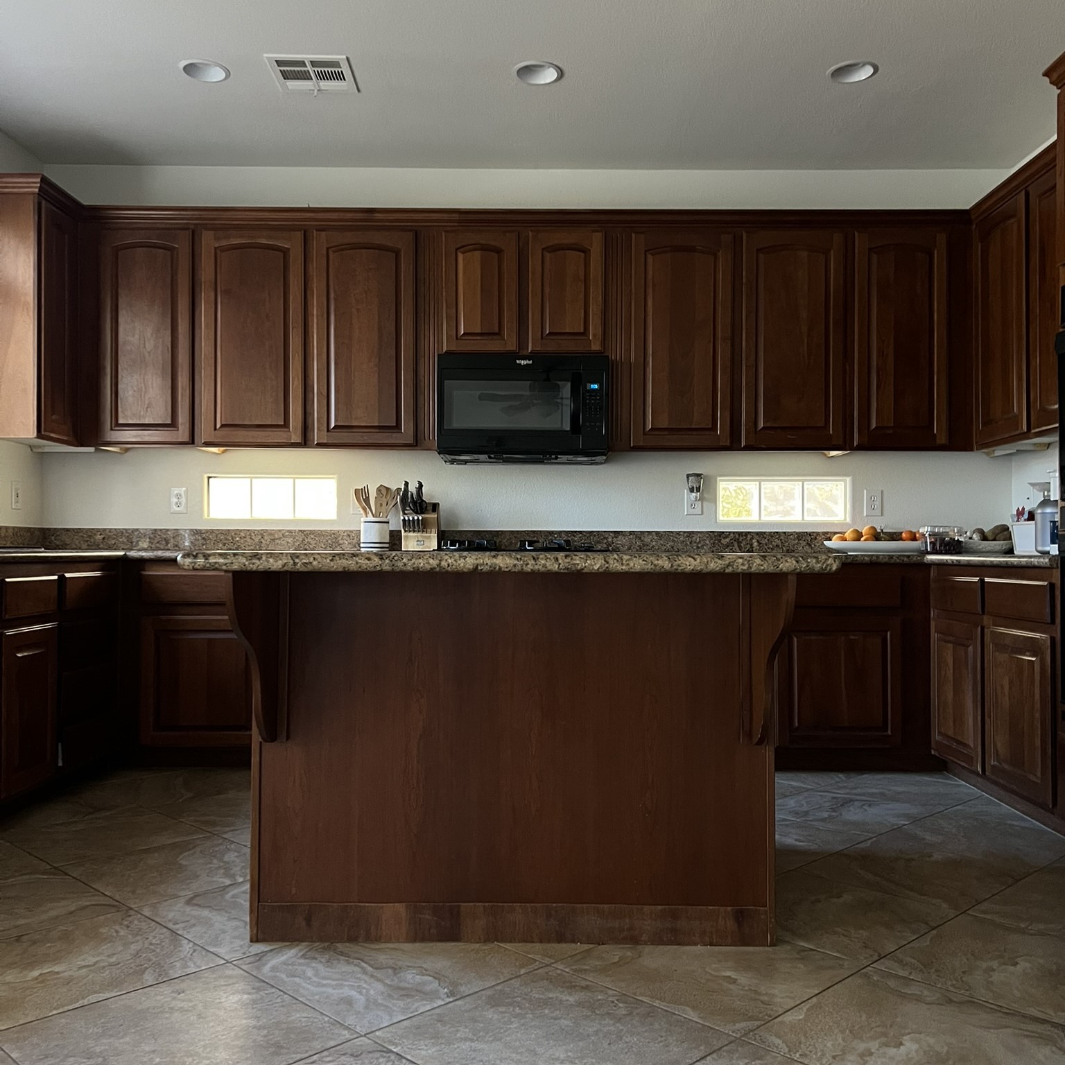 How to Update Kitchen Cabinets Without Replacing Them: 3 Easy Steps